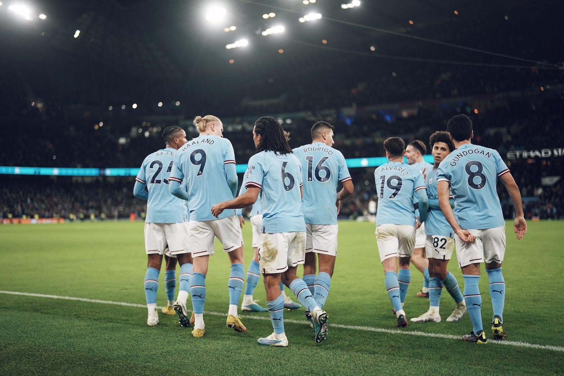 Manchester City 4-2 Tottenham: City with a comeback victory